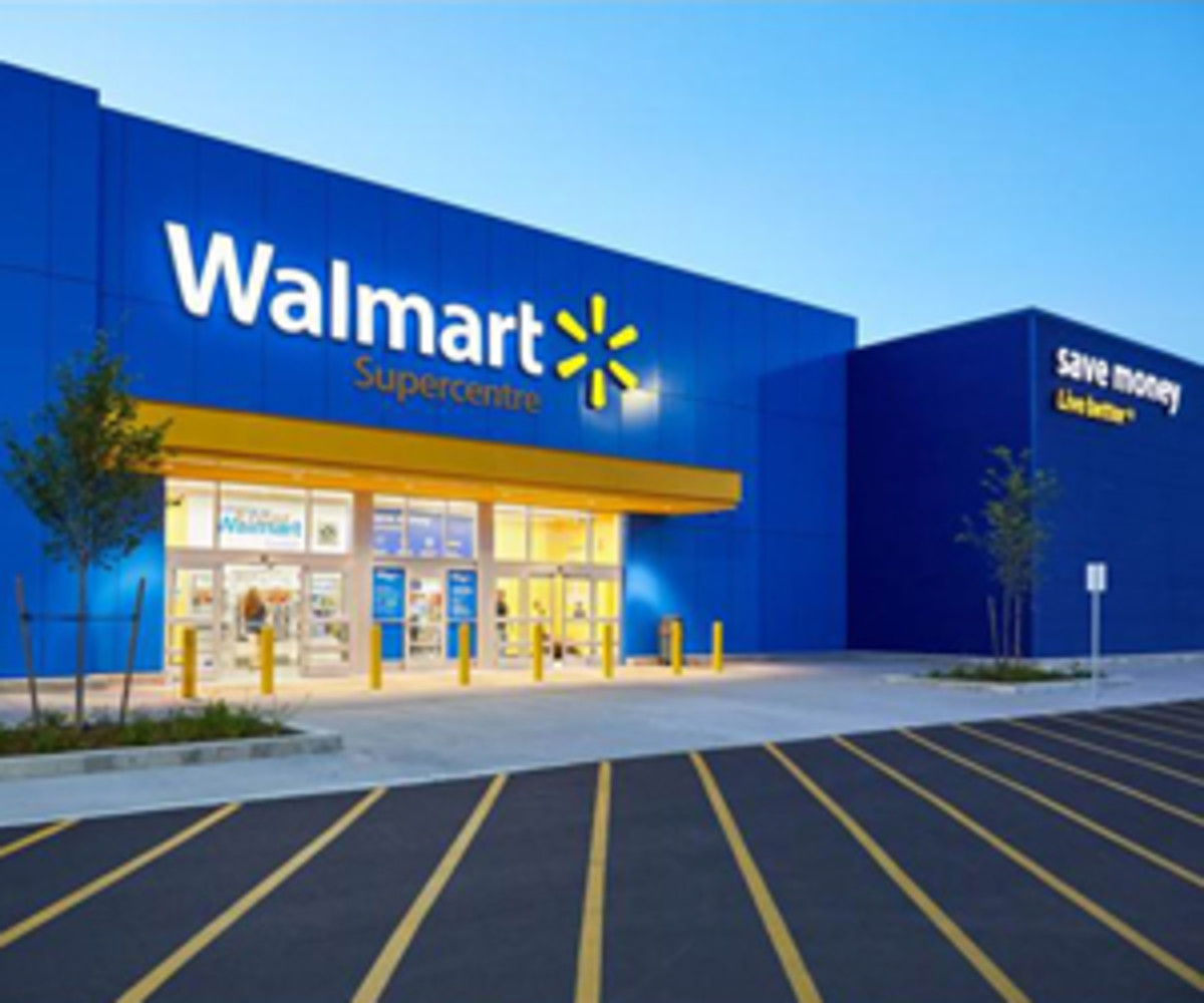 Walmart Reports Sales Drop as Stimulus Checks Run Out